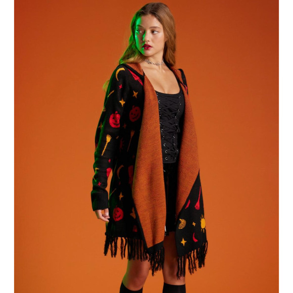 Disney | Sweaters | Disney Hocus Pocus Dani Hooded Cardigan Nwt Witch ...